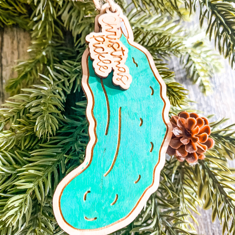 The Christmas Pickle Family Tradition – Ten Eleven Customs